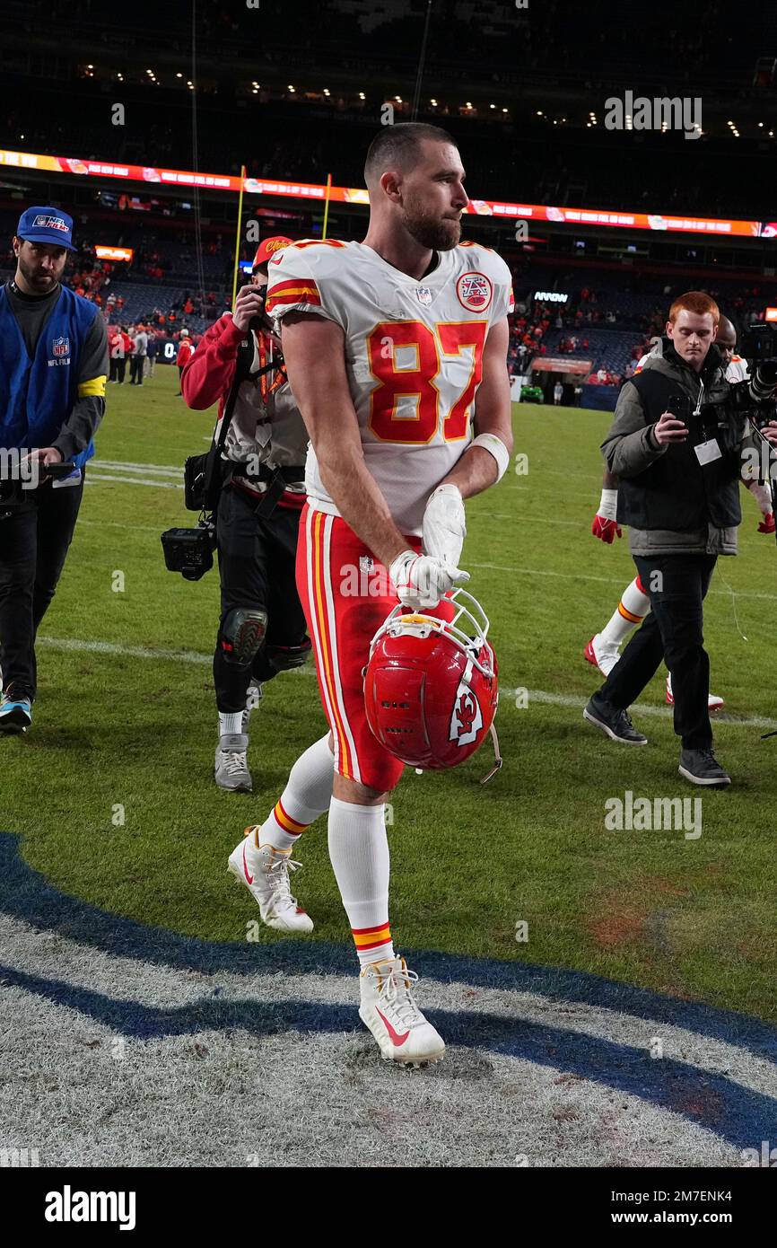 Kansas City Chiefs tight end Travis Kelce (87) plays against the Denver ...