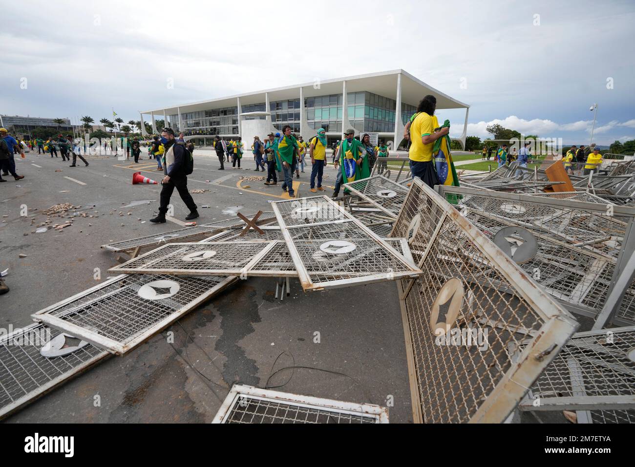 Protesters, supporters of Brazil's former President Jair Bolsonaro ...