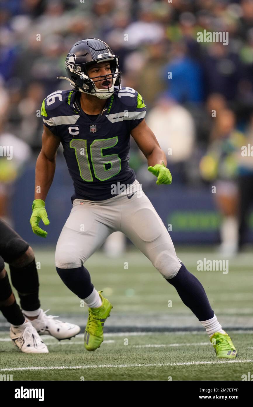 Seattle Seahawks wide receiver Tyler Lockett (16) gets set during an ...