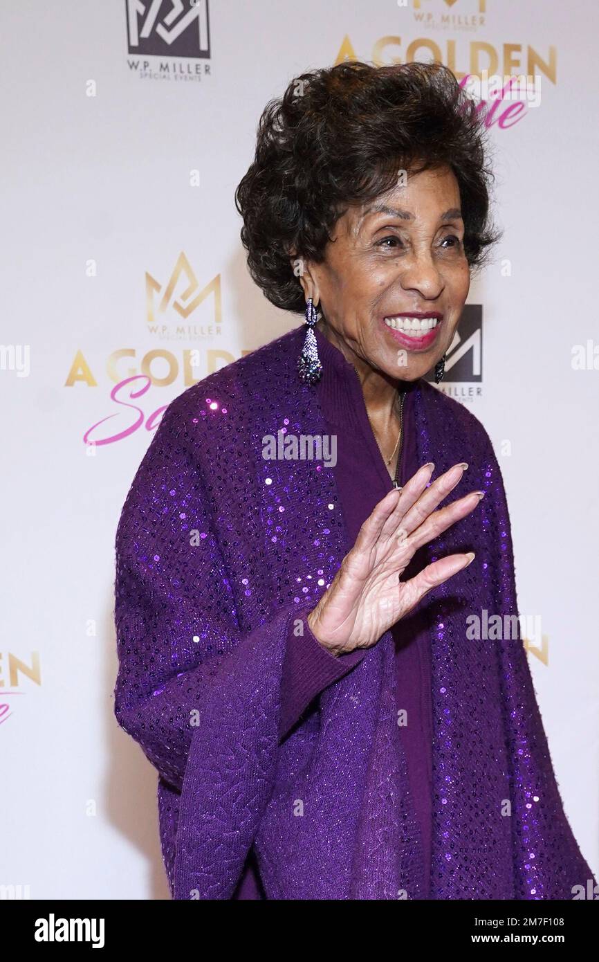 Marla Gibbs arrives at A Golden Salute honoring Golden Globe Nominees ...
