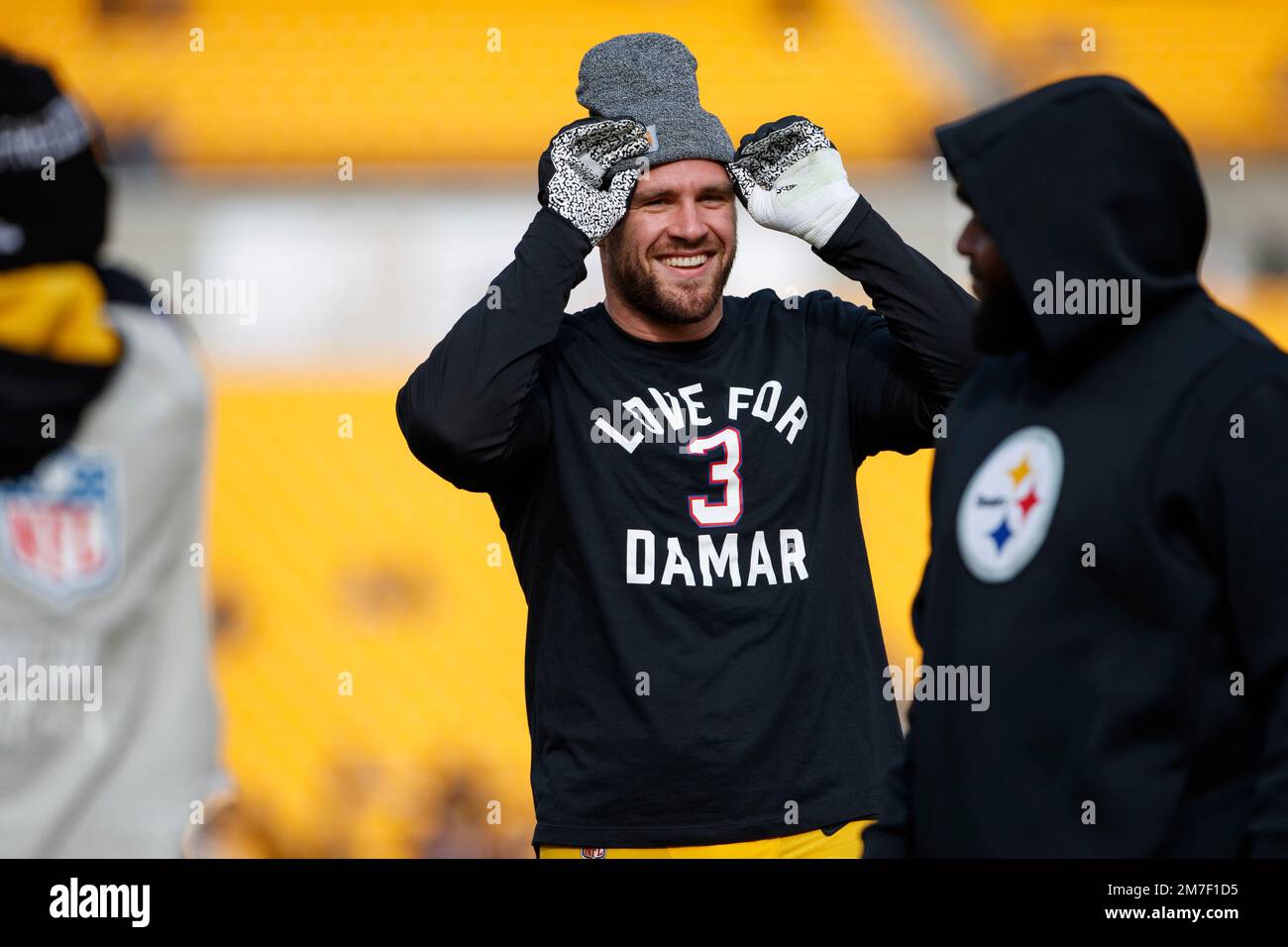Pittsburgh Steelers linebacker T.J. Watt (90) wears a Love For Damar ...