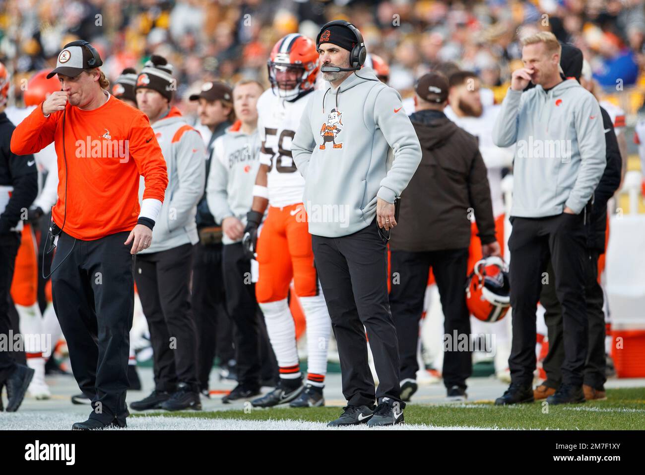 Cleveland Browns head coach Kevin Stefanski looks on during an NFL ...