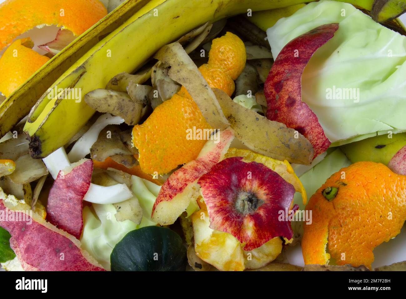 Fresh organic waste and compost are piled up Stock Photo - Alamy