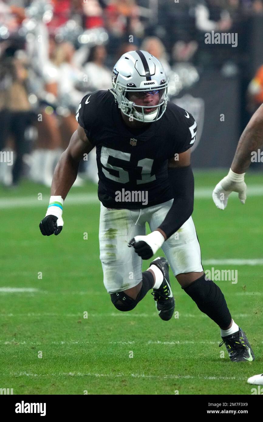 Las Vegas Raiders defensive end Malcolm Koonce (51) lines up against ...