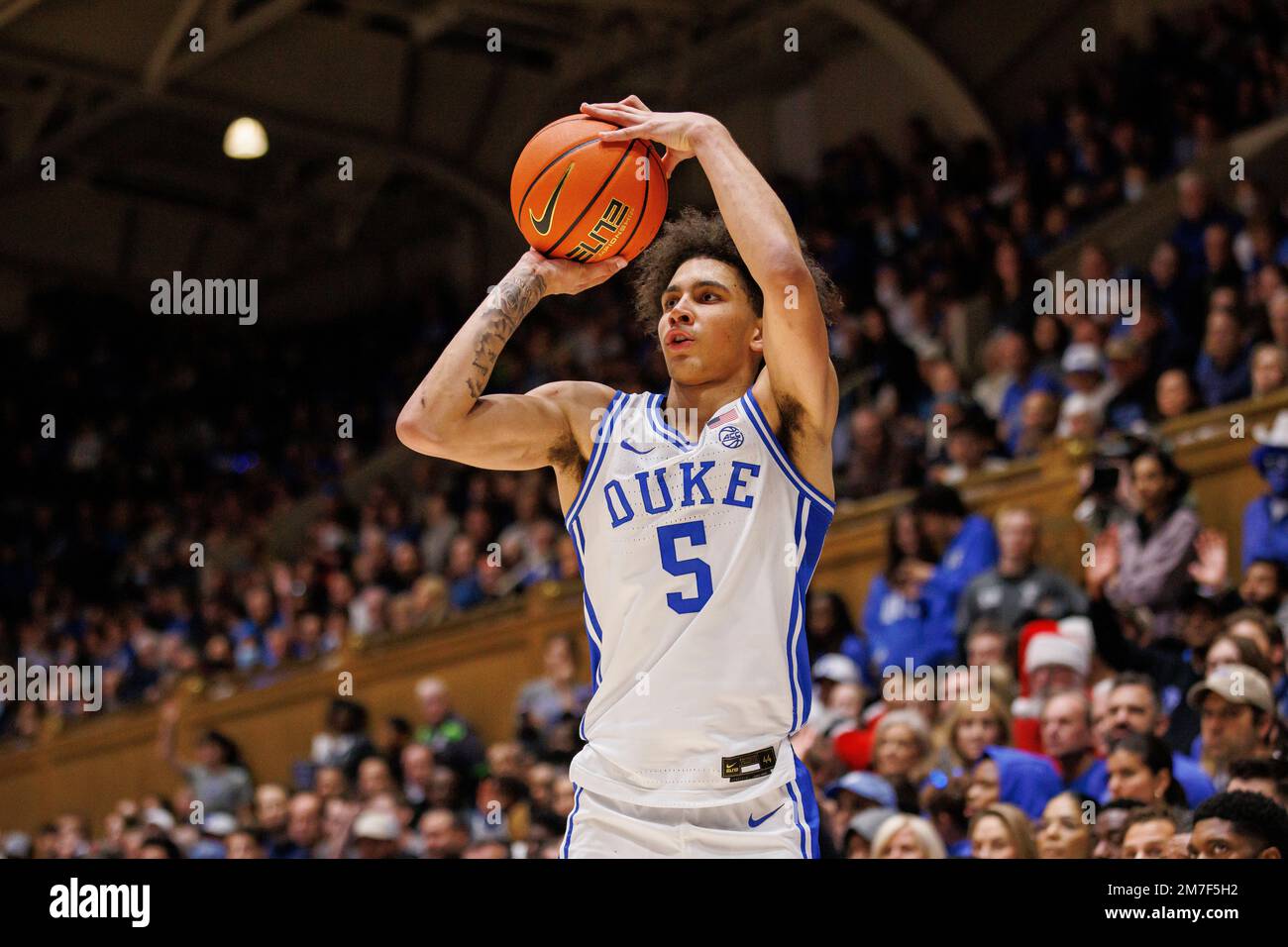 Duke's Tyrese Proctor (5) attempts a shot during an NCAA college ...