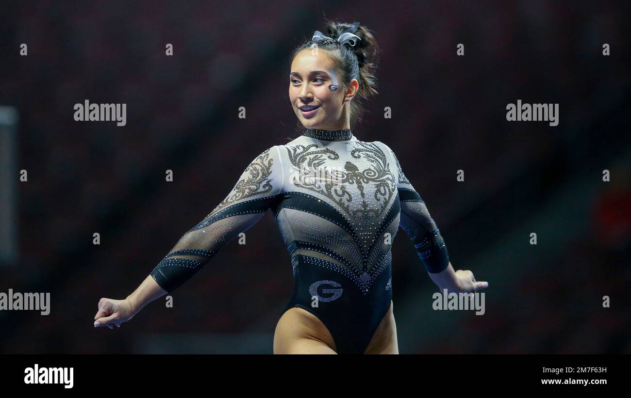 Georgia's Amanda Cashman competes on the floor exercise during an NCAA ...