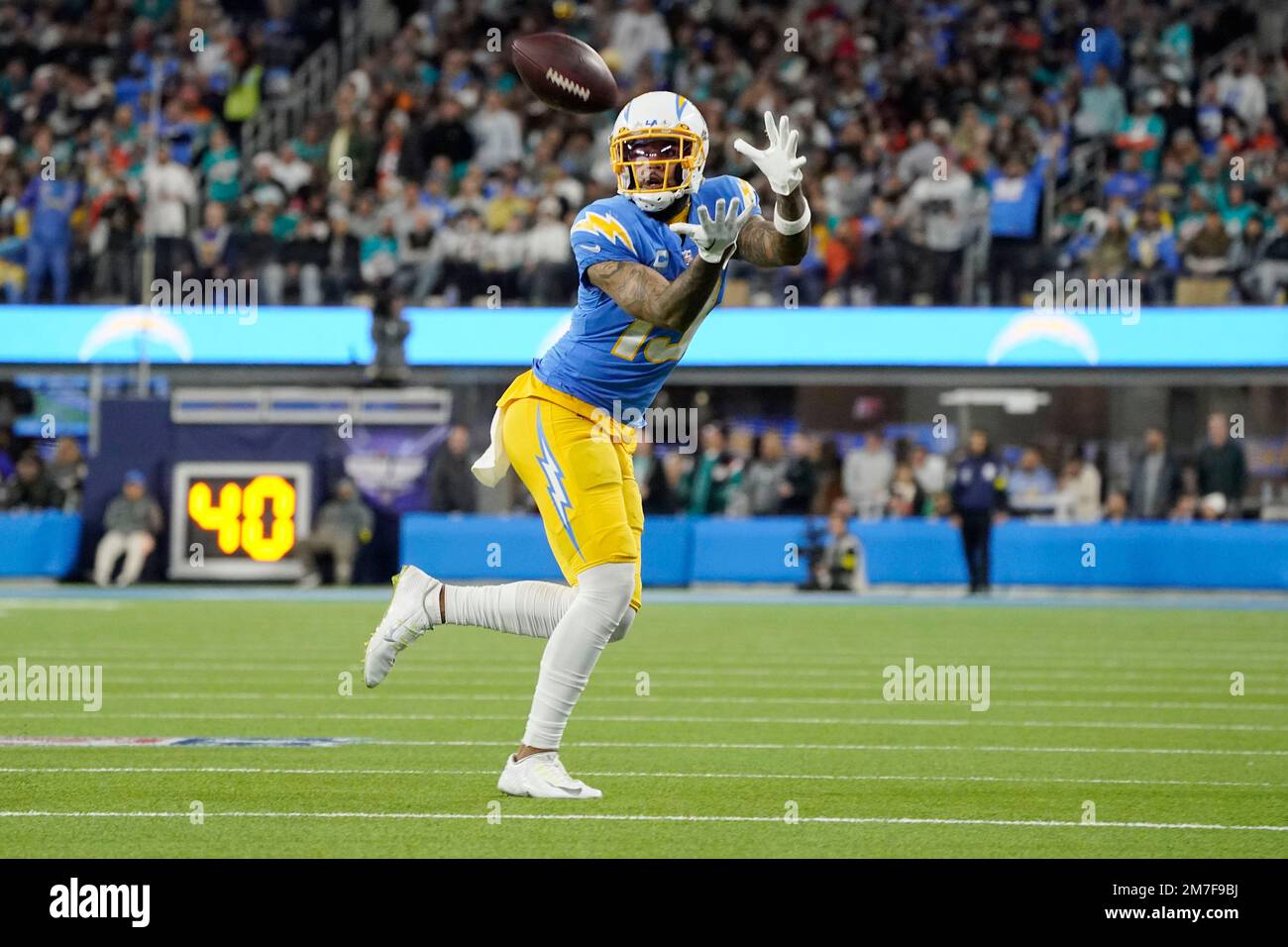 Los Angeles Chargers wide receiver Keenan Allen catches a pass during ...