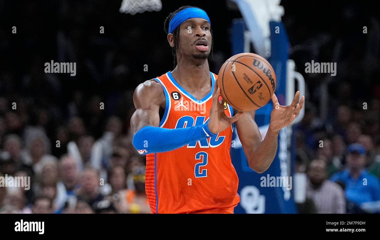Oklahoma City Thunder guard Shai Gilgeous-Alexander (2) during an NBA ...