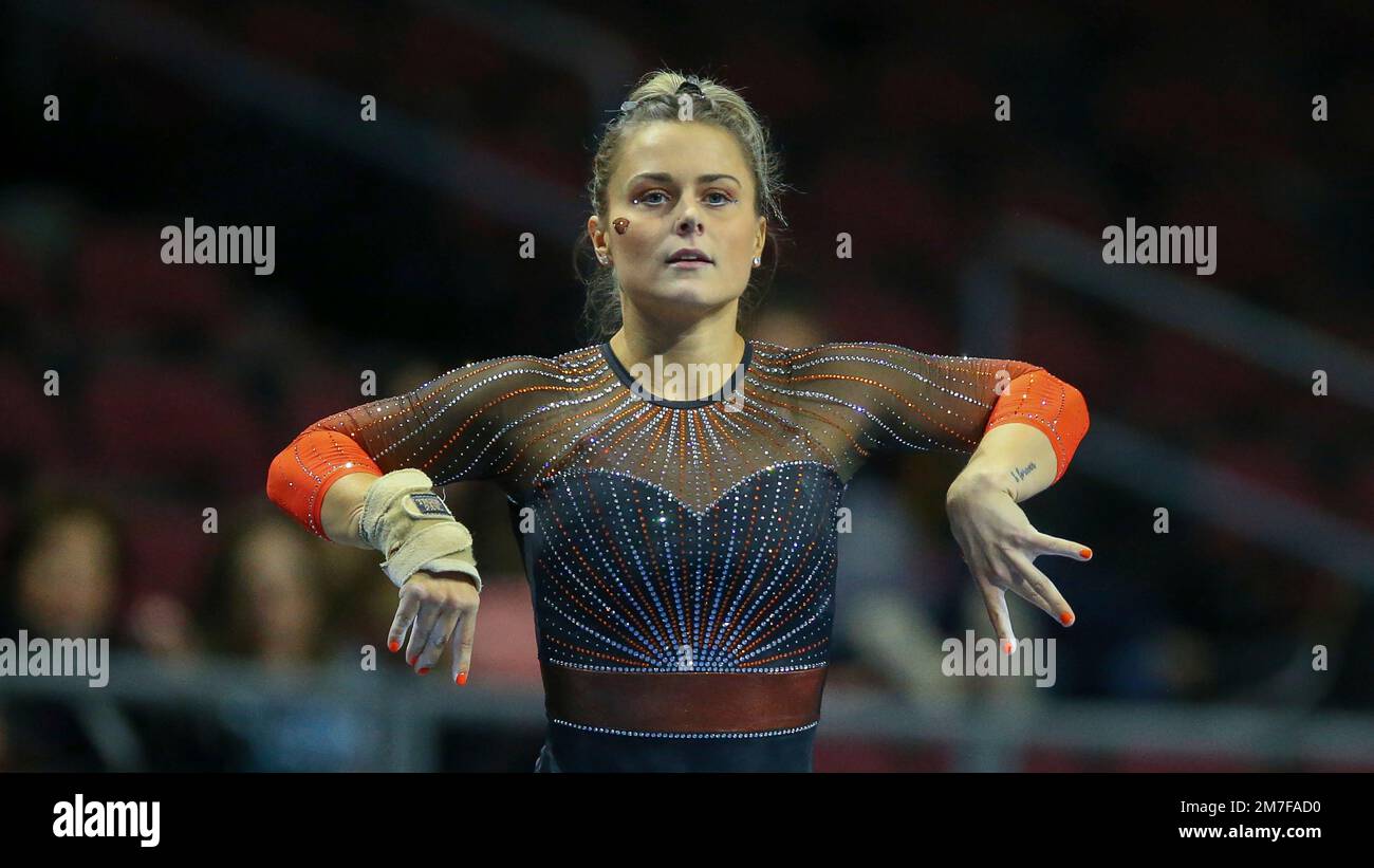 Oregon State's Madi Dagen competes on the floor exercise during an NCAA ...