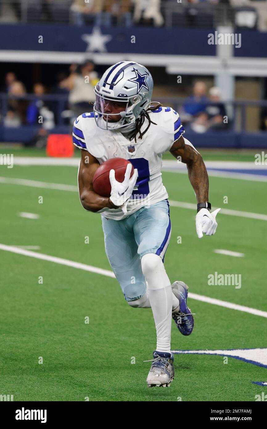 Dallas Cowboys wide receiver KaVontae Turpin (9) returns a kick during ...