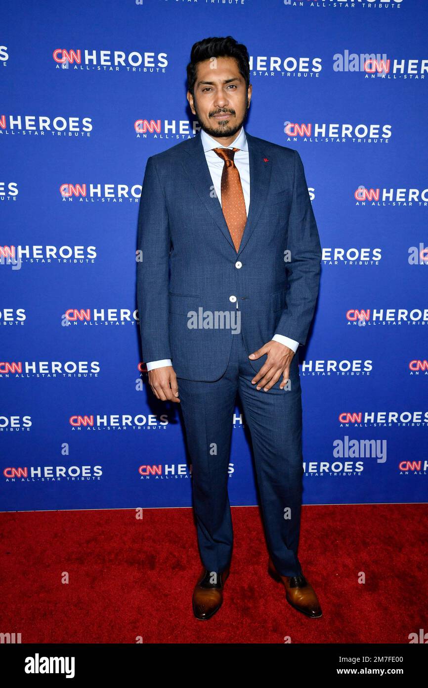 Tenoch Huerta attends the 16th annual CNN Heroes All-Star Tribute at ...