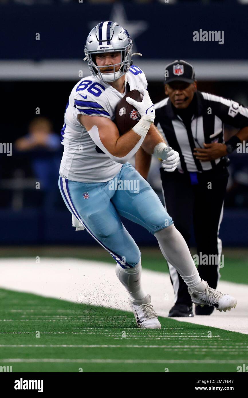 Dallas Cowboys tight end Dalton Schultz (86) runs after a catch during ...