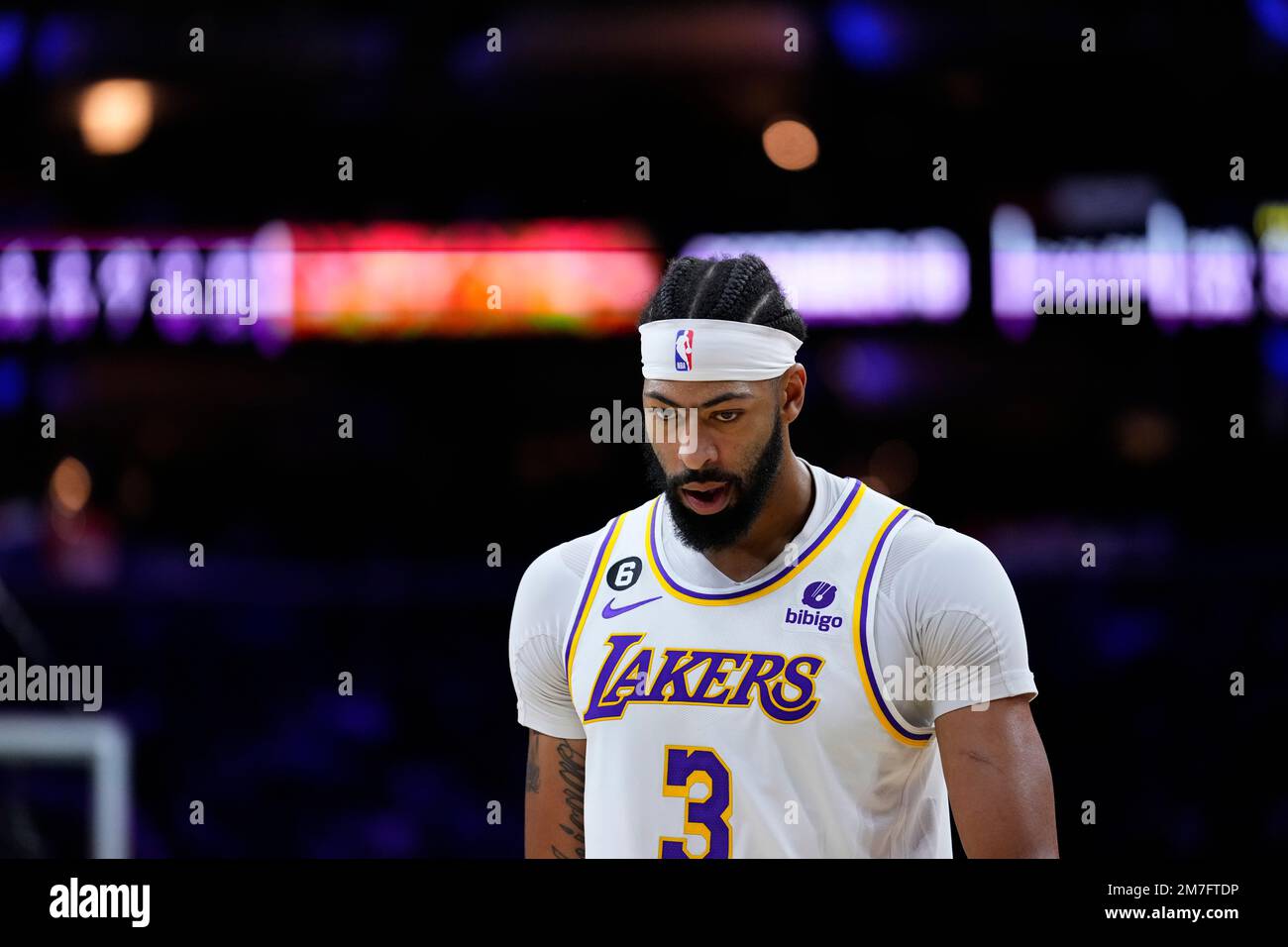 Los Angeles Lakers' Anthony Davis plays during an NBA basketball game ...