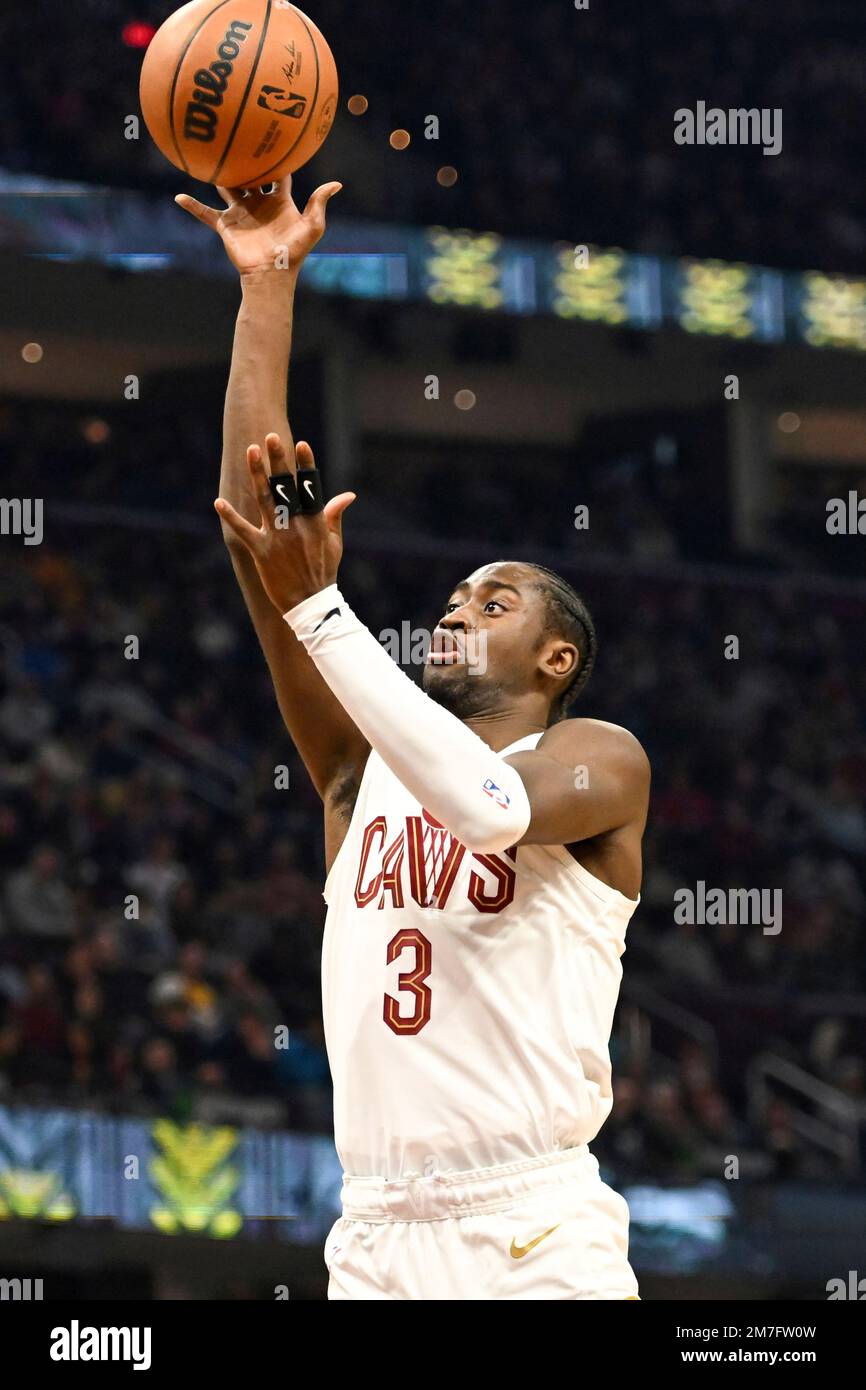 Cleveland Cavaliers guard Caris LeVert shoots during the first half of ...