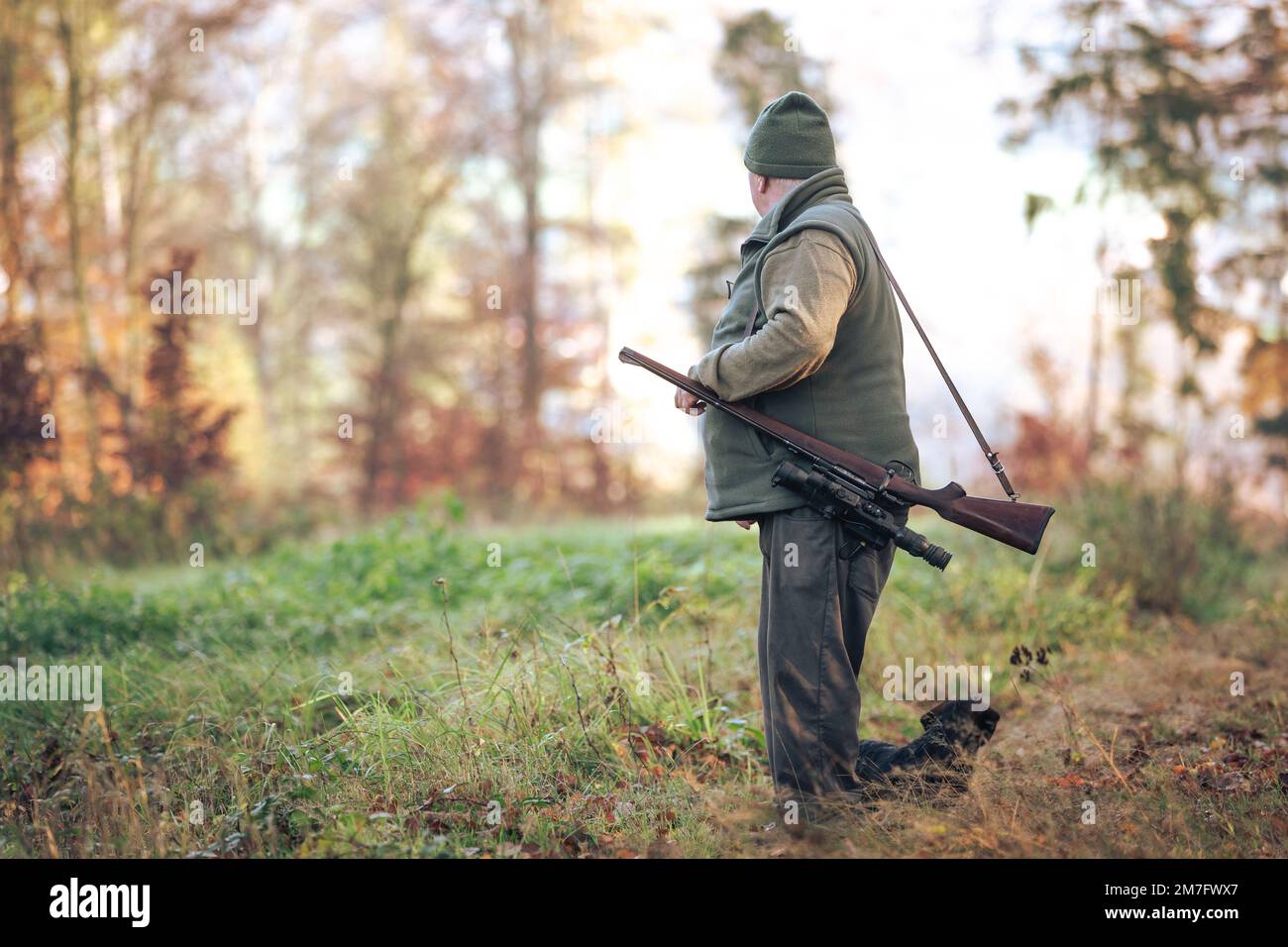 Park ranger uniform forest hi-res stock photography and images - Alamy