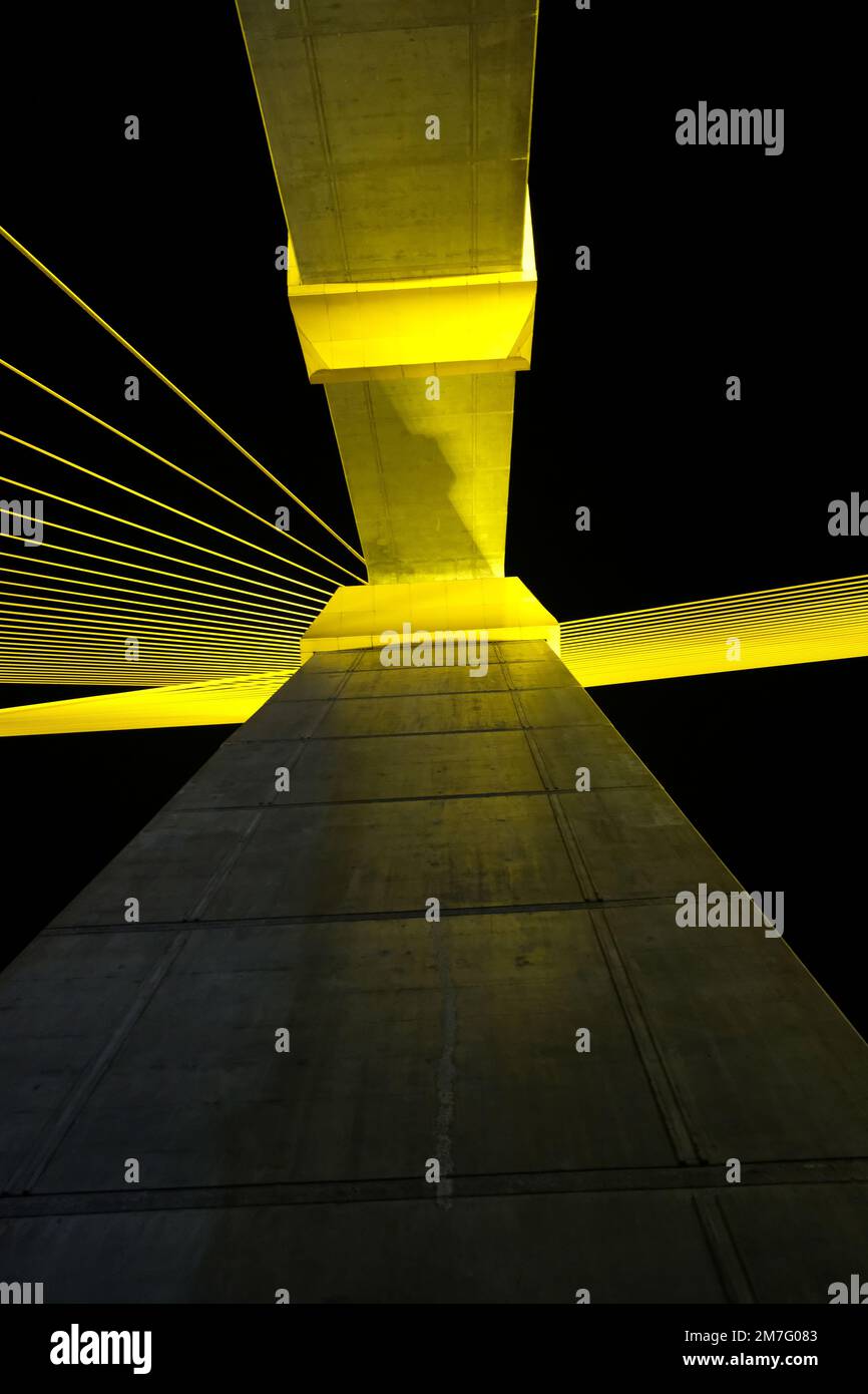 Rama VIII bridge, Bangkok, Thailand Stock Photo - Alamy