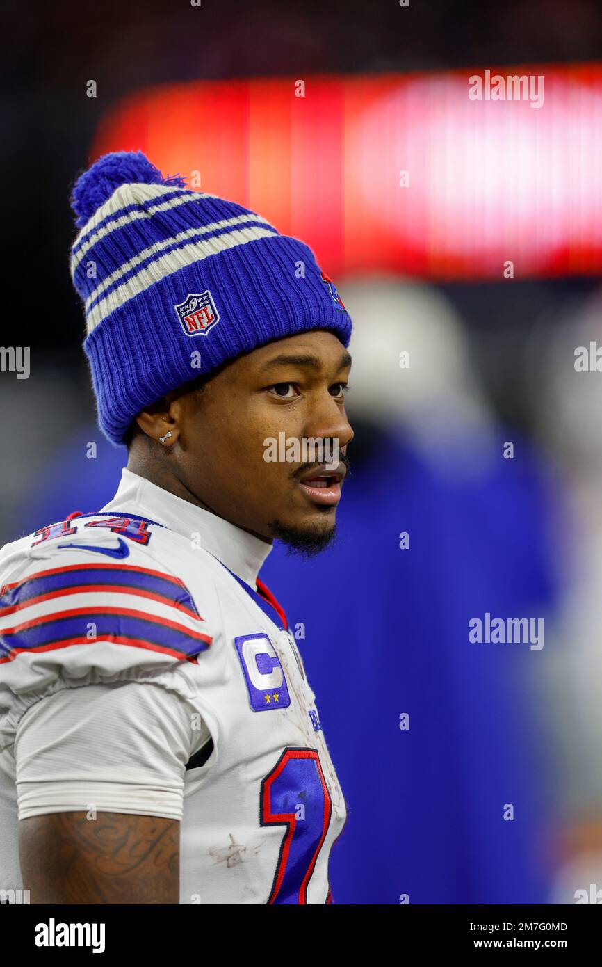 Buffalo Bills wide receiver Stefon Diggs (14) wears a stocking cap ...