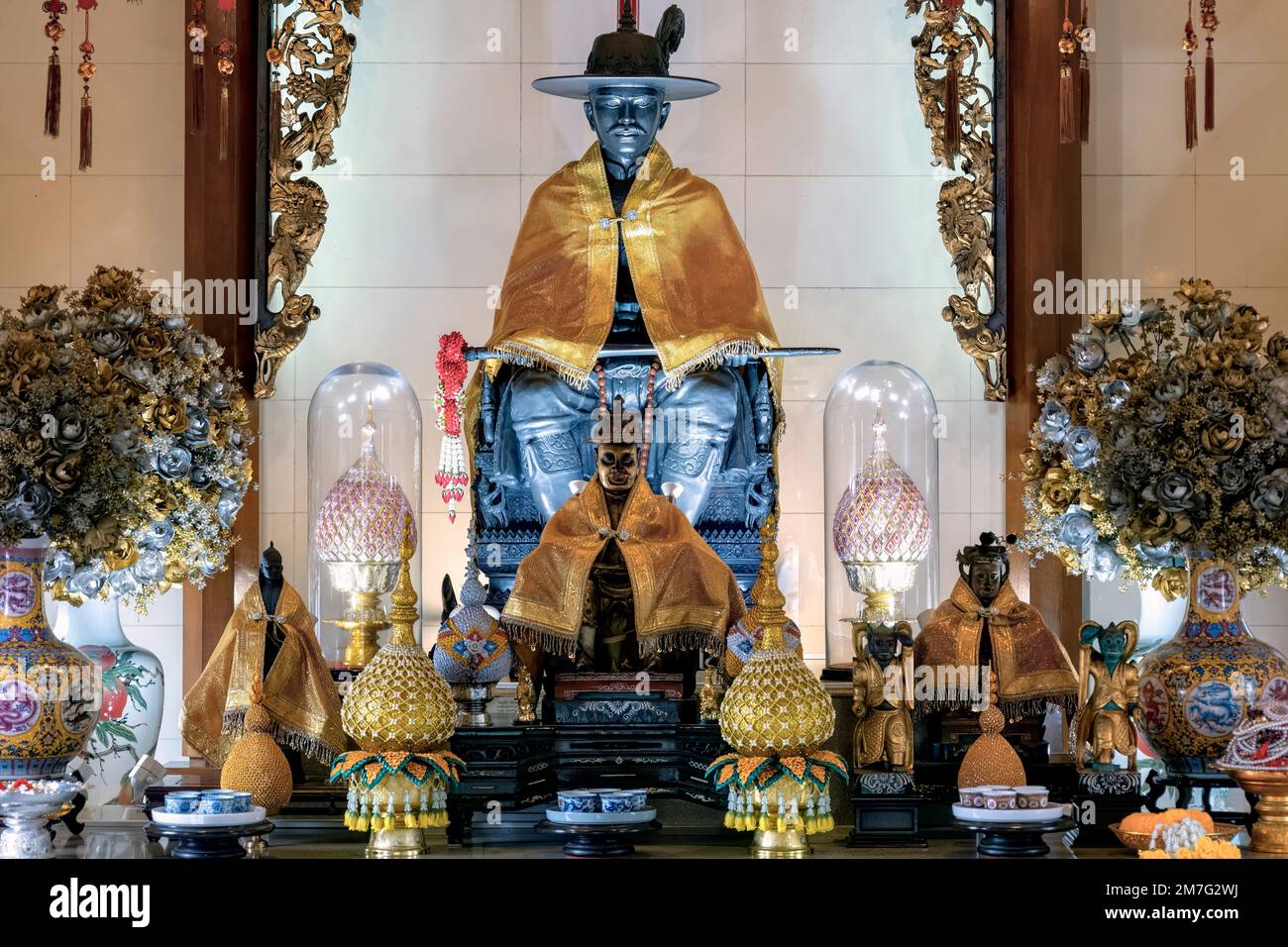 Bangkok, Thailand. 11th May, 2022. Interior of the King Taksin Shrine ...