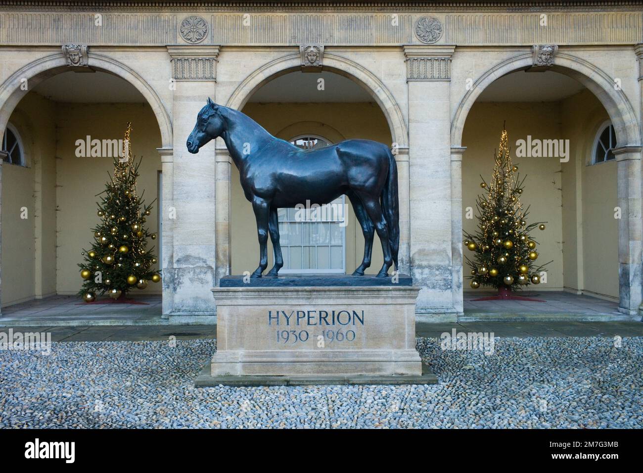 Lifesize statue by John Skeaping to Hyperion the racehorse outside the ...