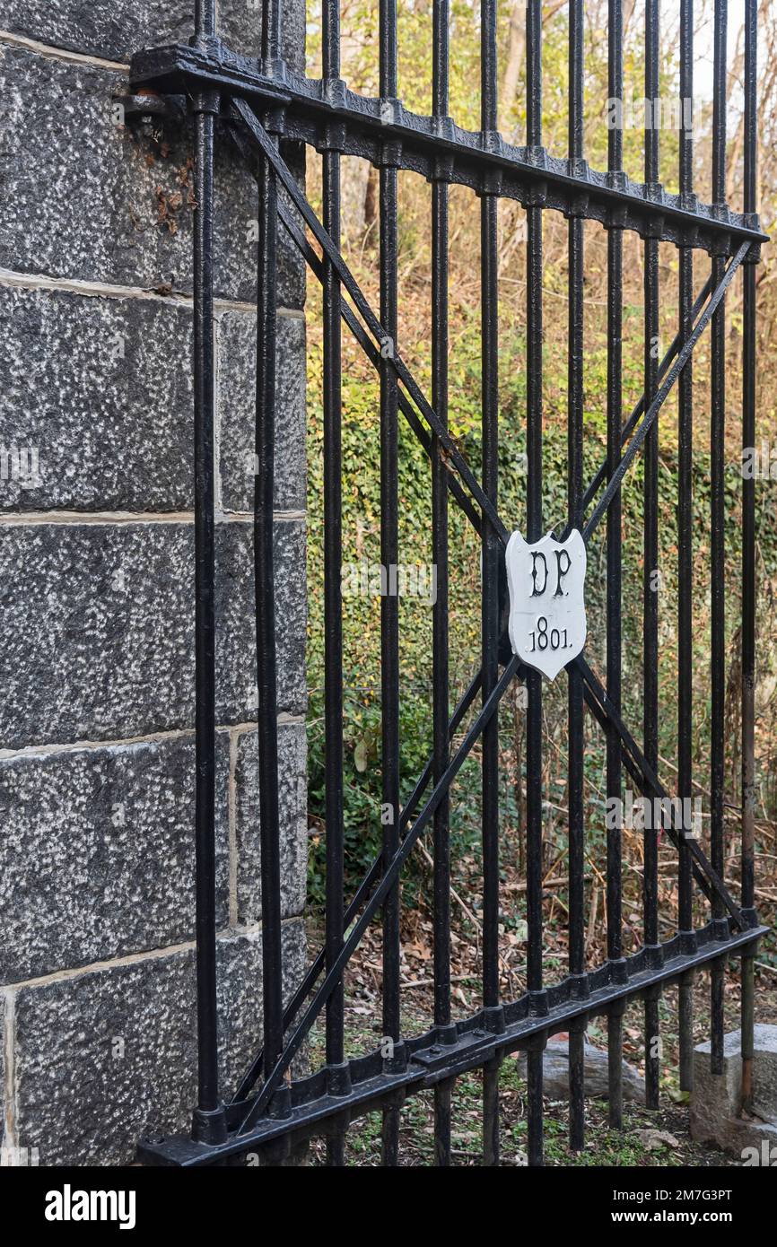Gates with du Pont sign, Hagley Museum, Wilmington, Delaware, USA Stock ...