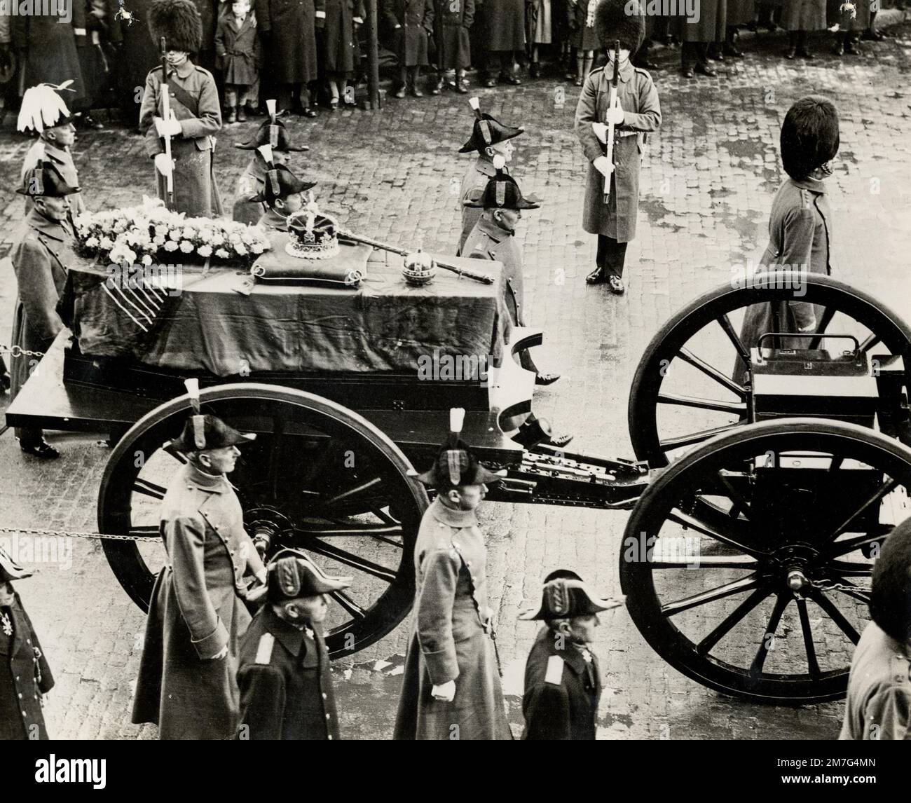 Funeral of King George V, 1936, coffin and gun carriage Stock Photo - Alamy