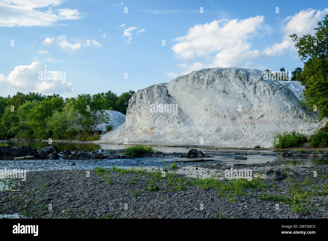 A scenic shot of Cliffs of Conoy in Pennsylvania, USA during summer ...