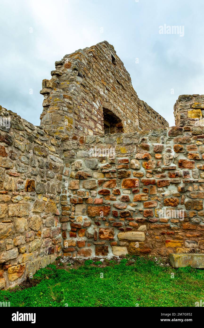Short hike around the beautiful Drei Gleichen in the Thuringian Basin ...