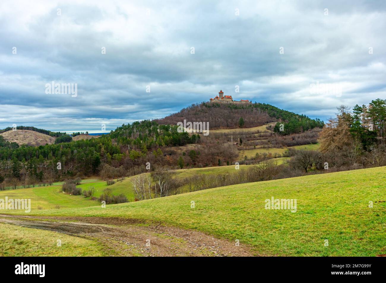 Short hike around the beautiful Drei Gleichen in the Thuringian Basin ...