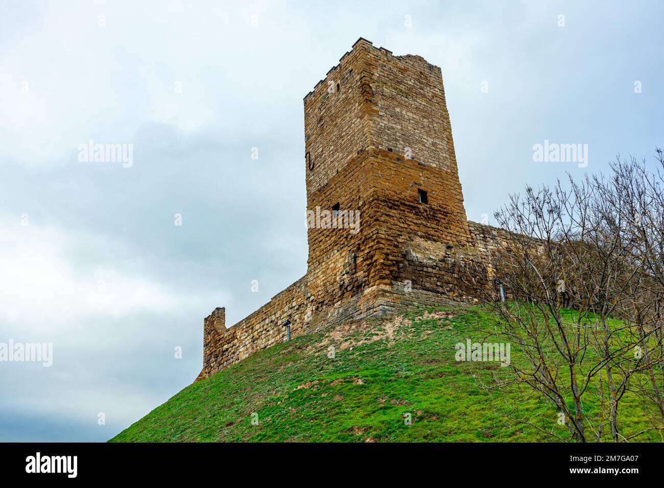 Short hike around the beautiful Drei Gleichen in the Thuringian Basin ...