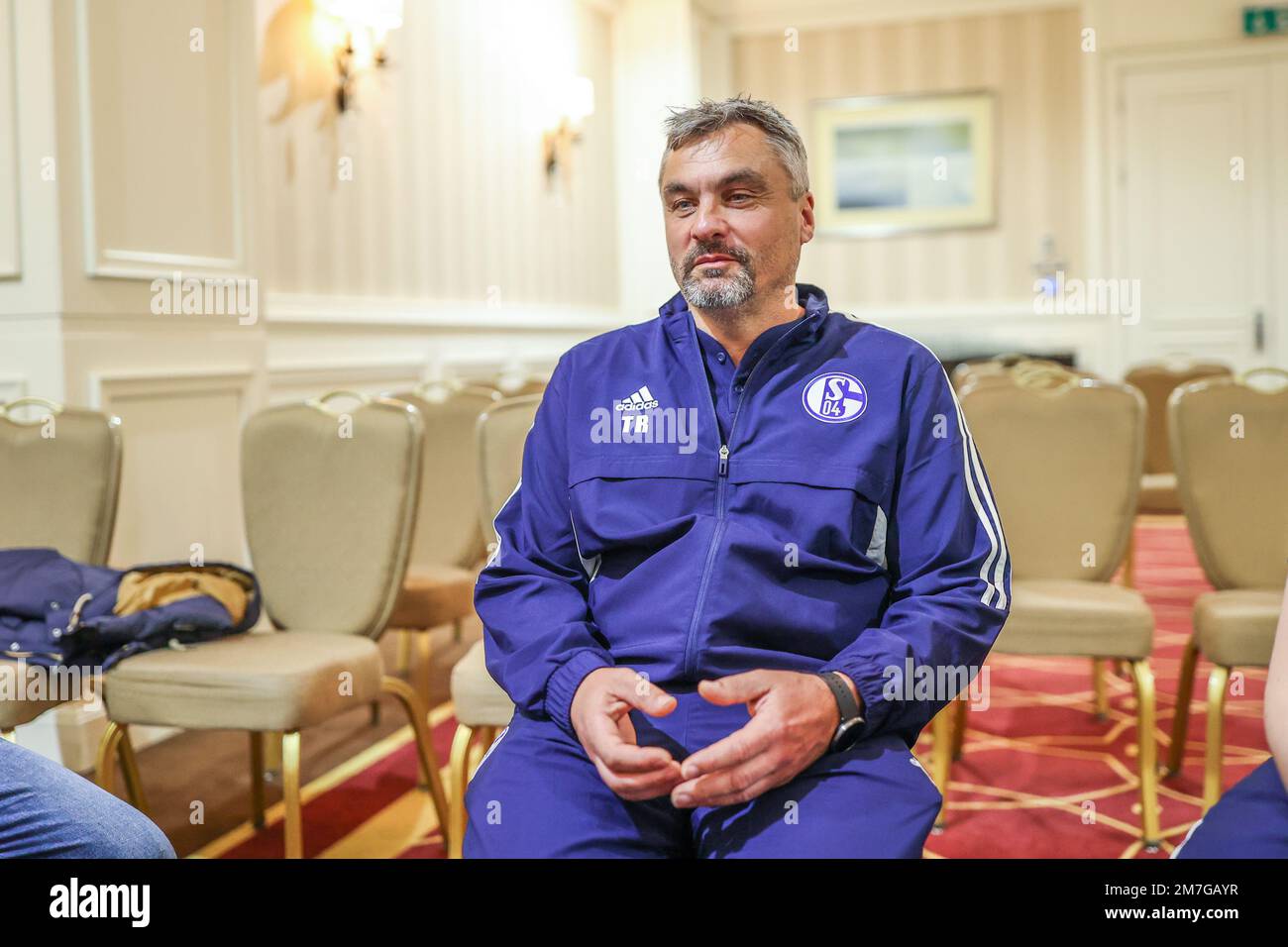 Belek, Turkey. 09th Jan, 2023. Schalke's head coach Thomas Reis answers ...