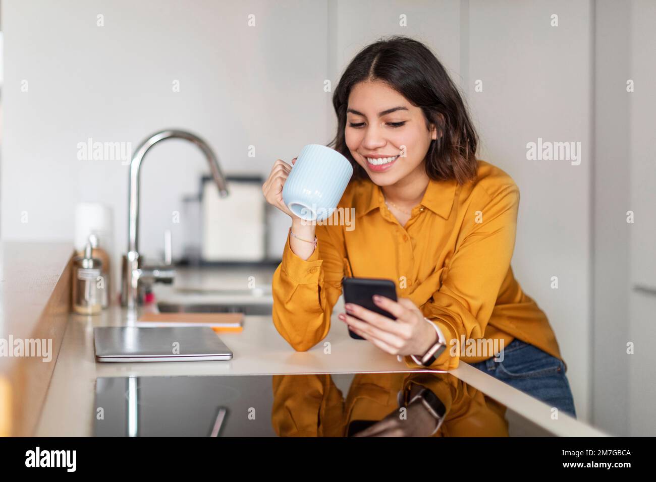 Arab woman drinking coffee in hi-res stock photography and images - Alamy