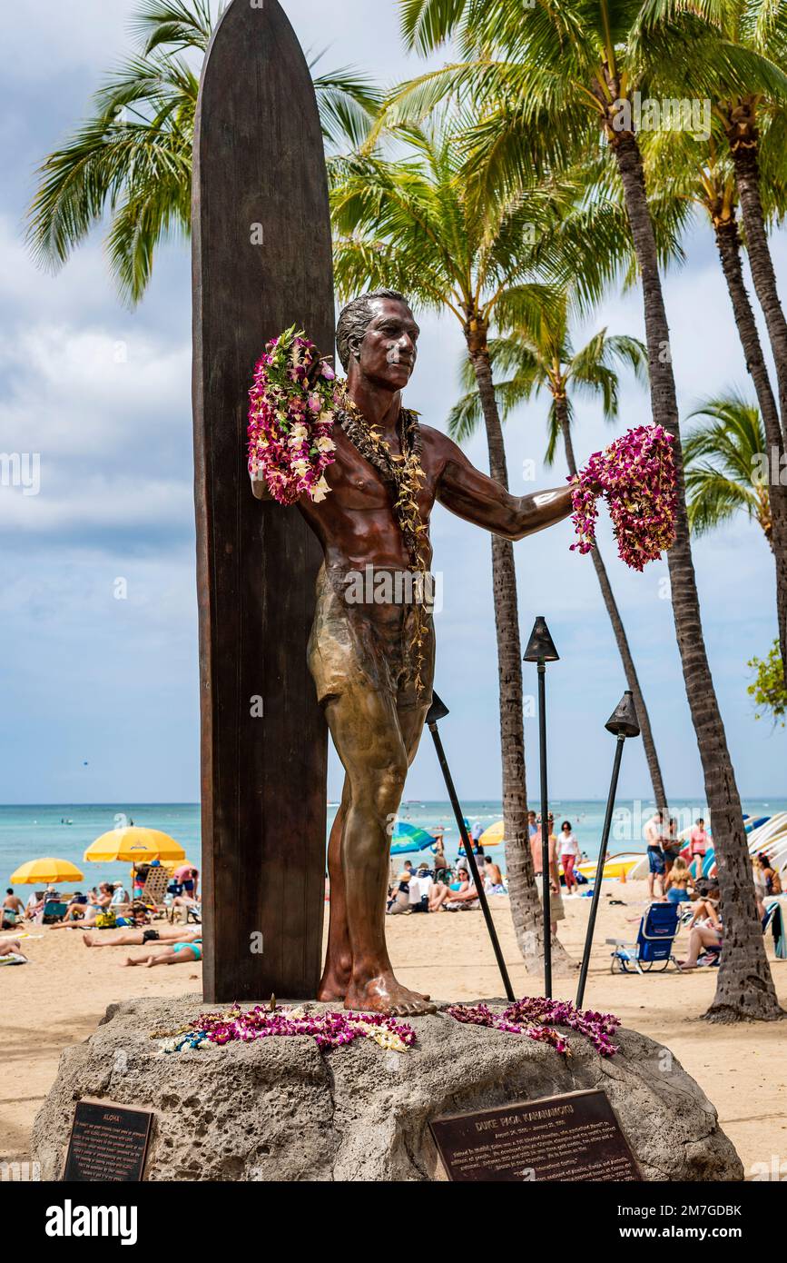 Waikiki, Oahu, Hawaii, USA – February 17, 2018: Duke Kahanamoku iconic ...