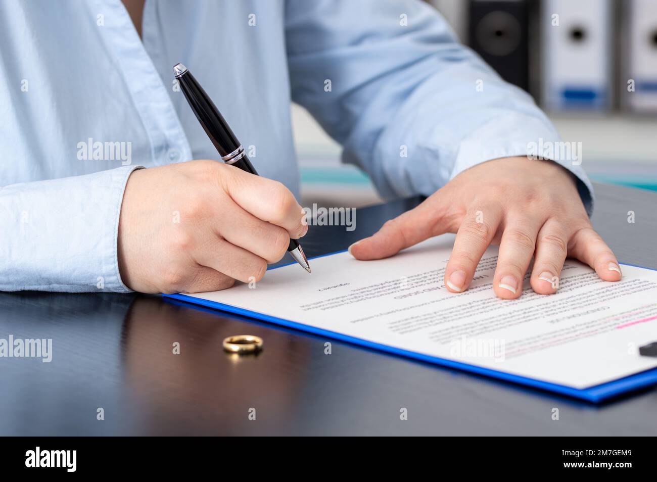 Lawyers office family hi-res stock photography and images - Alamy