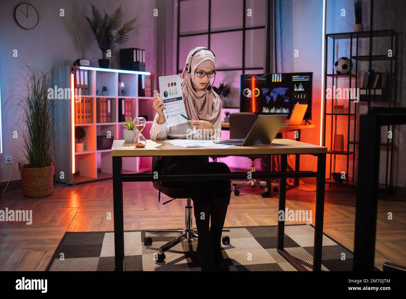 Beautiful successful qualified muslim office manager in hijab wears ...