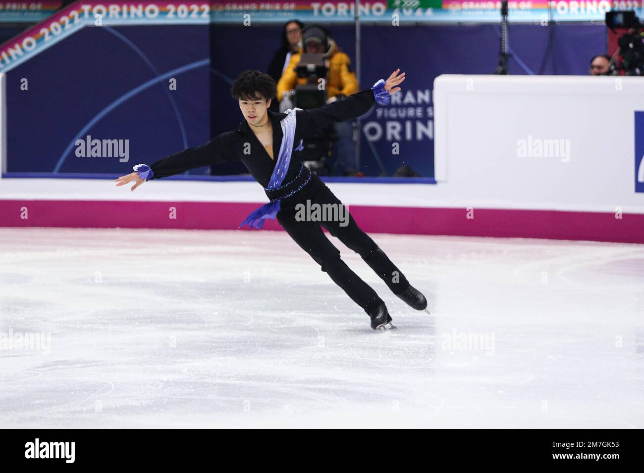 Shun Sato(JPN) performs during the MEN SHORT PROGRAM of the ISU Grand ...