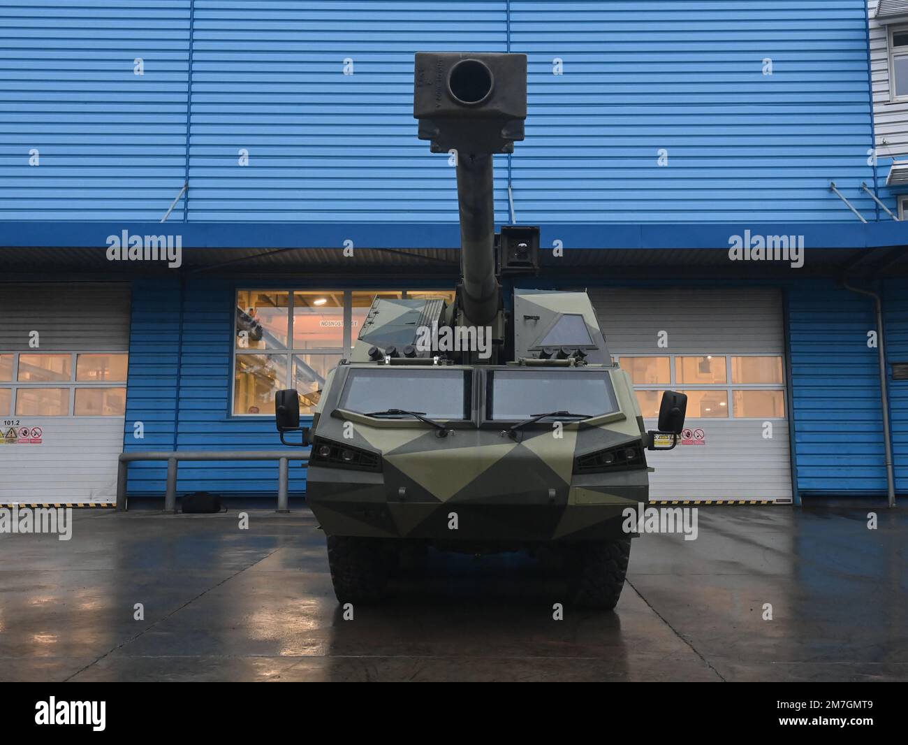 Onboard gun hi-res stock photography and images - Alamy