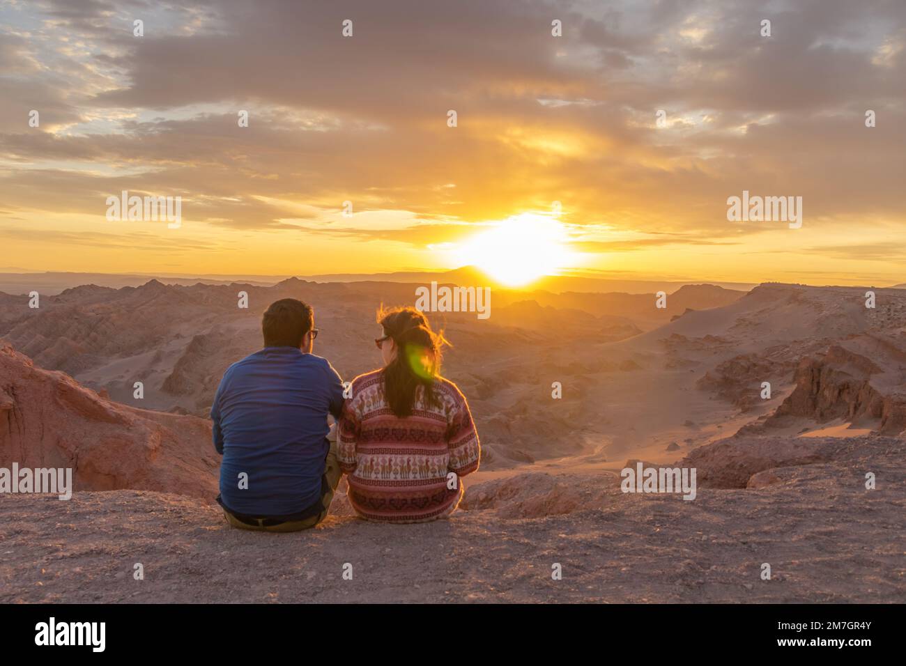 Sunset over the Moon Valley, one of the landmarks of Atacama in Chile ...