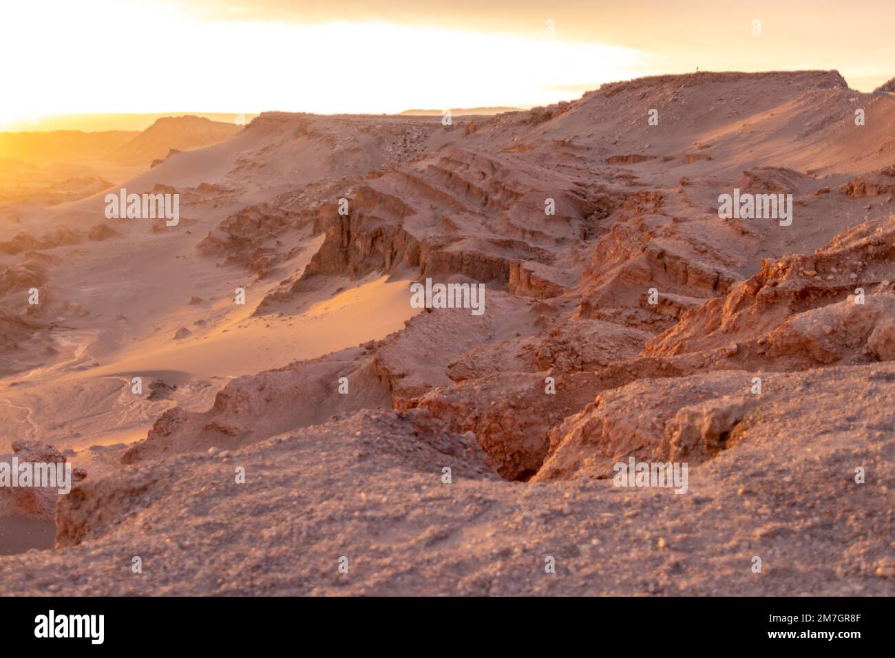 Sunset over the Moon Valley, one of the landmarks of Atacama in Chile ...