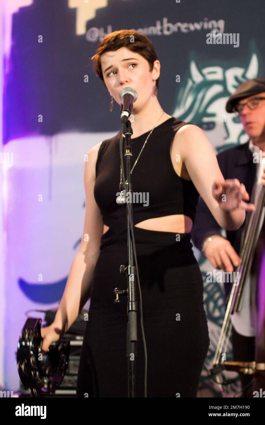 Hannah Gill and the Hours in concert in Brooklyn Stock Photo - Alamy