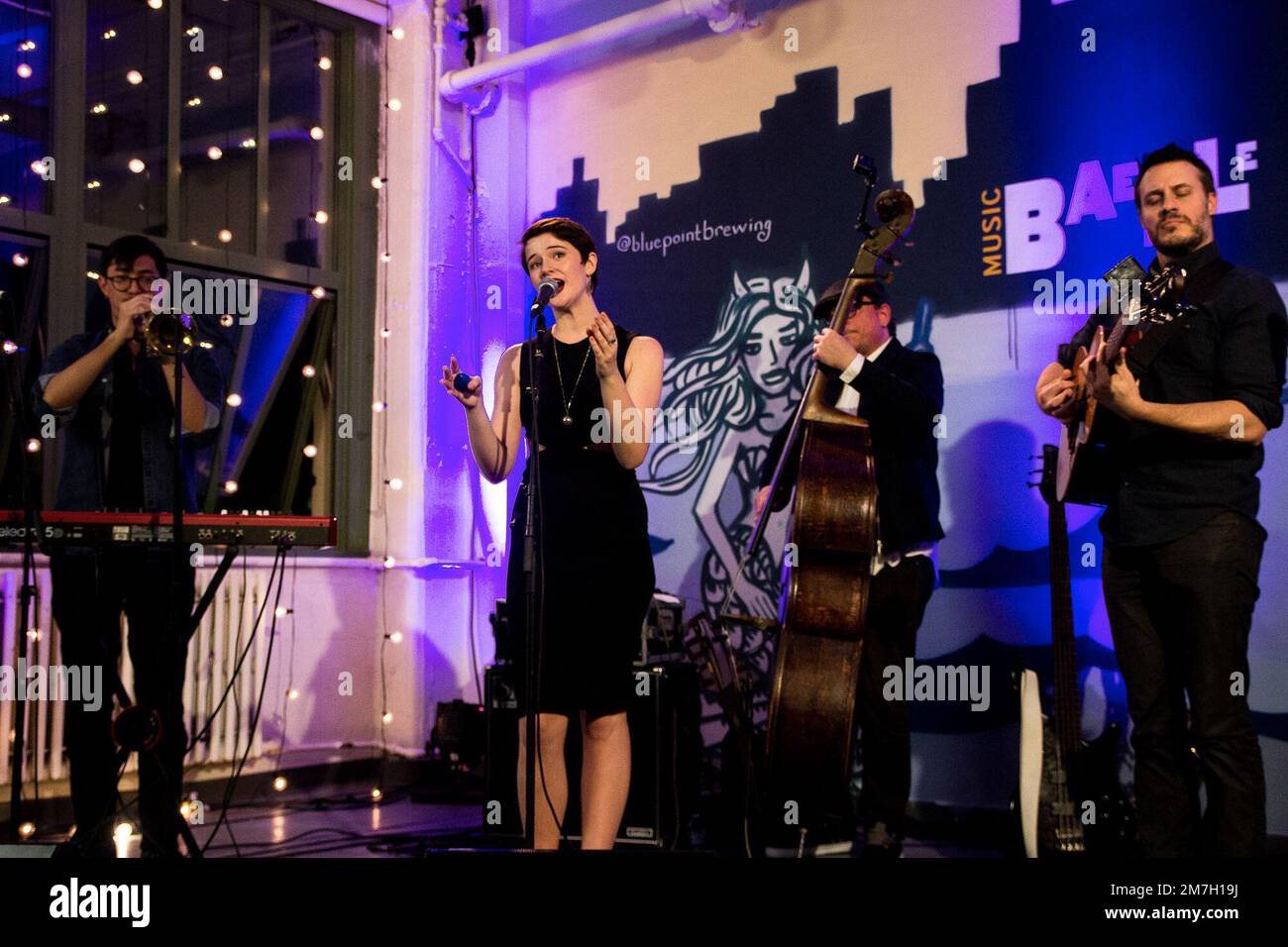 Hannah Gill and the Hours in concert in Brooklyn Stock Photo - Alamy