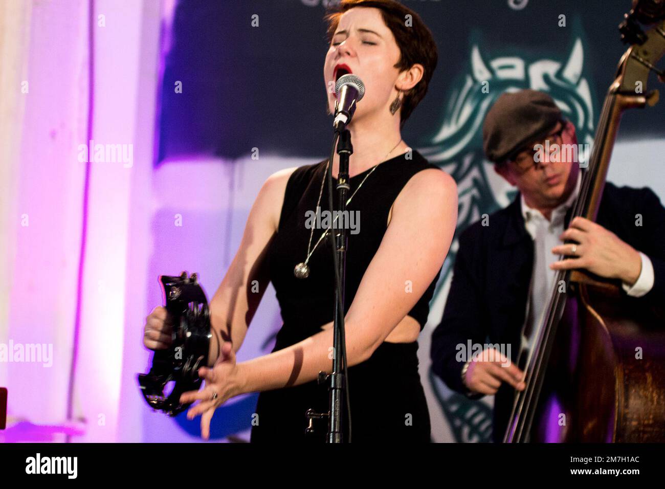 Hannah Gill and the Hours in concert in Brooklyn Stock Photo - Alamy