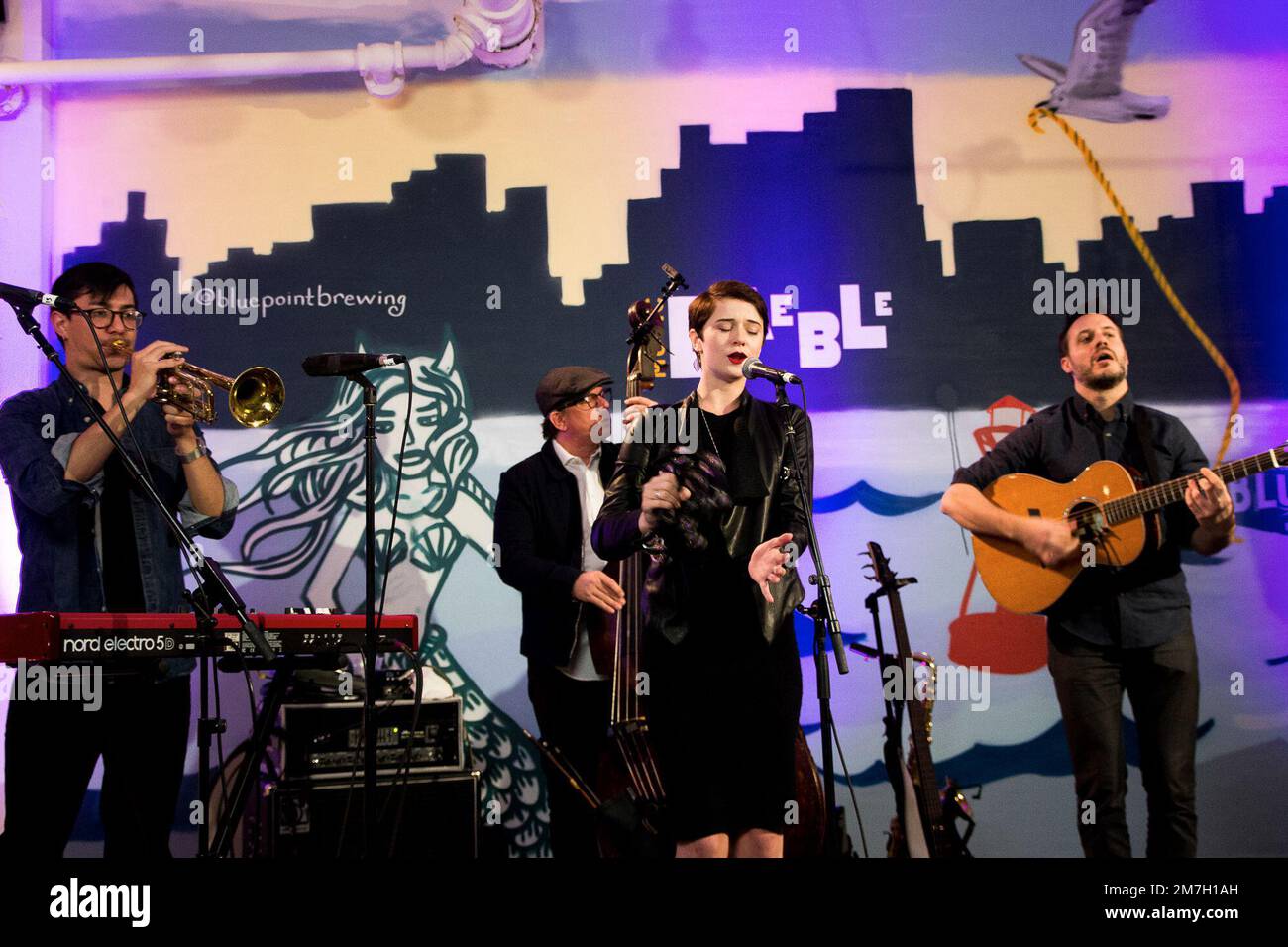 Hannah gill and the hours hi-res stock photography and images - Alamy