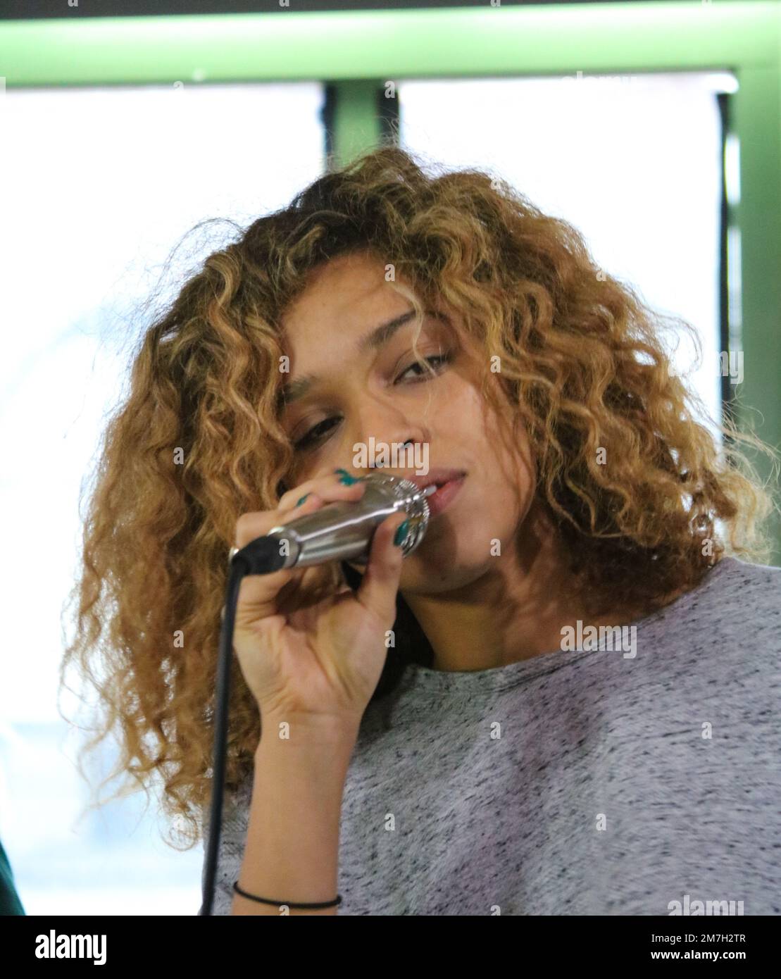 Izzy bizu where hi-res stock photography and images - Alamy