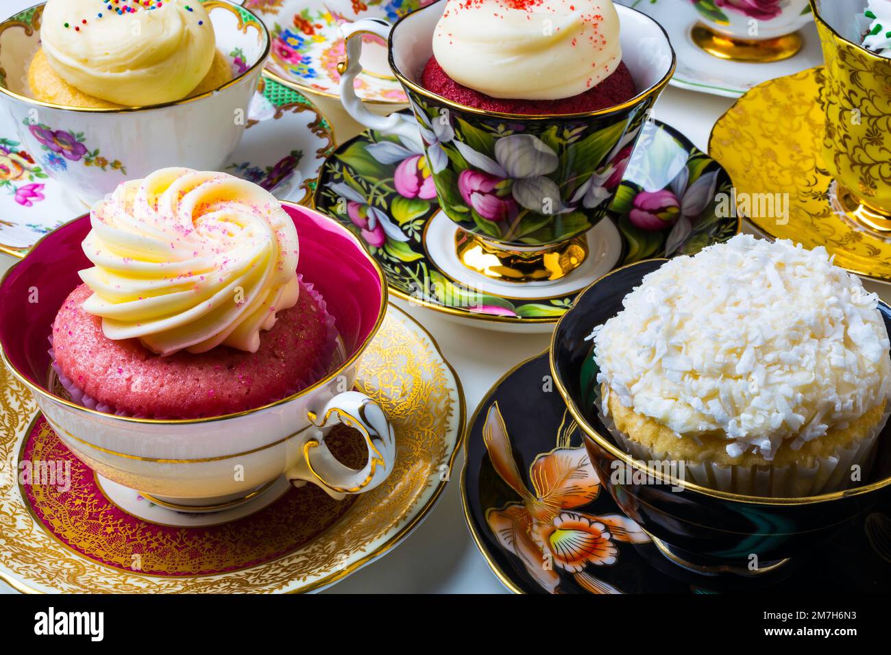 Full cups of tea hi-res stock photography and images - Alamy