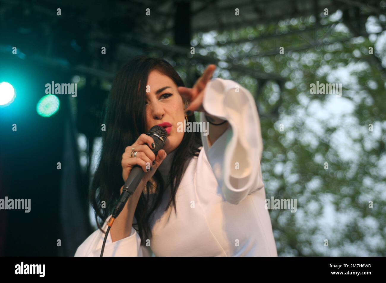 Kristin Kontrol in concert at Central Park Summerstage Stock Photo - Alamy