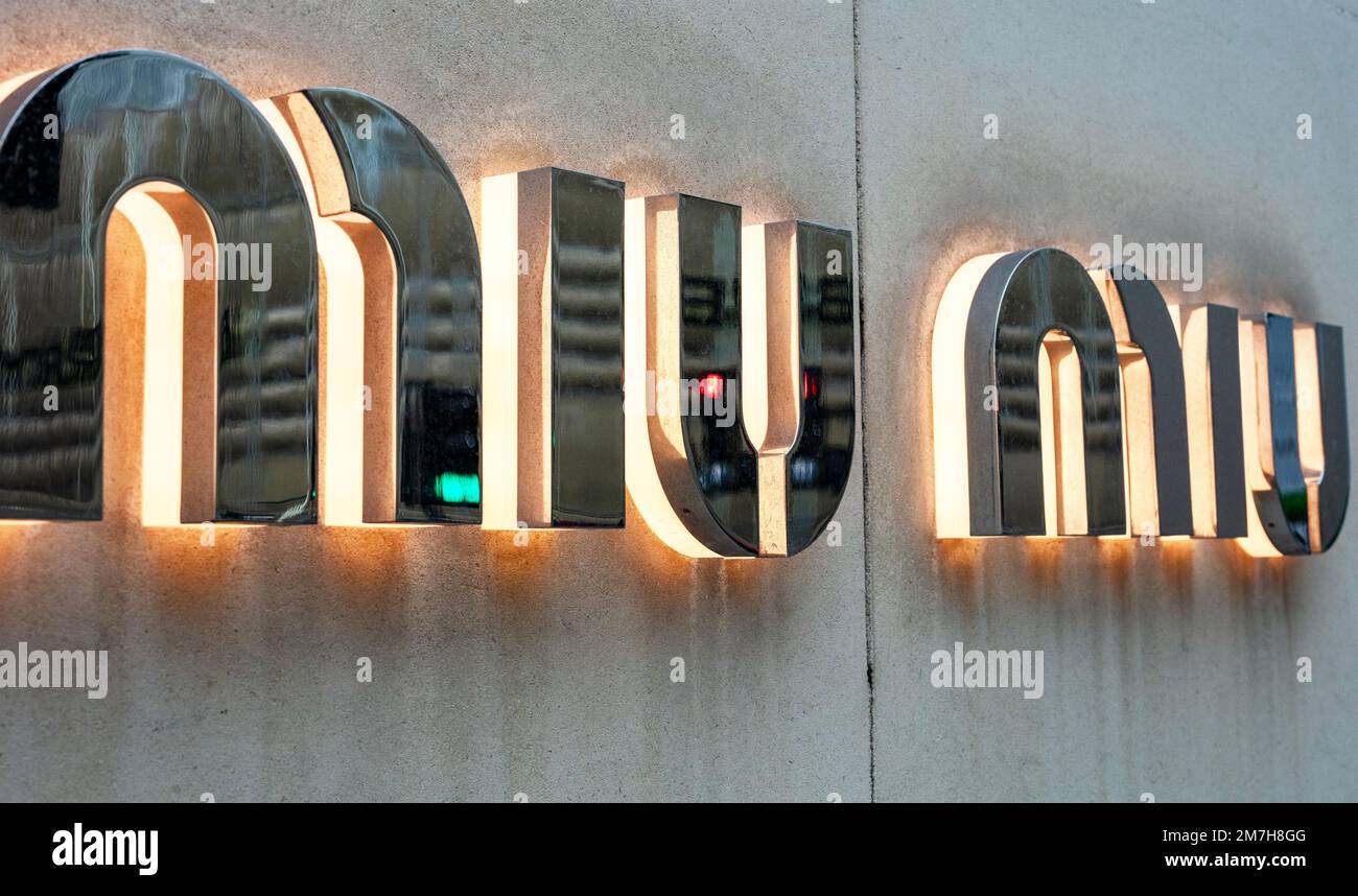 Miu Miu storefront/shop window/visual merchandising of New Bond St ...