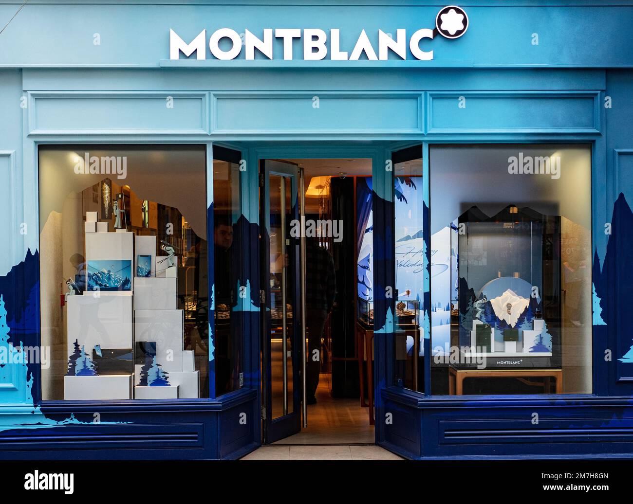 Montblanc storefront/shop window/visual merchandising of Bond St store ...