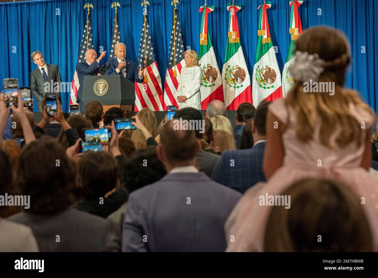 Mexico City, Mexico. 08th Jan, 2023. U.S President Joe Biden, center ...