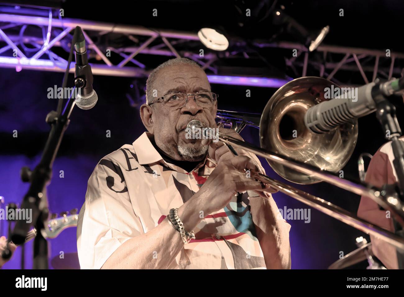 Paris, France. 29th Nov, 2022. Fred Wesley performs in concert at New ...