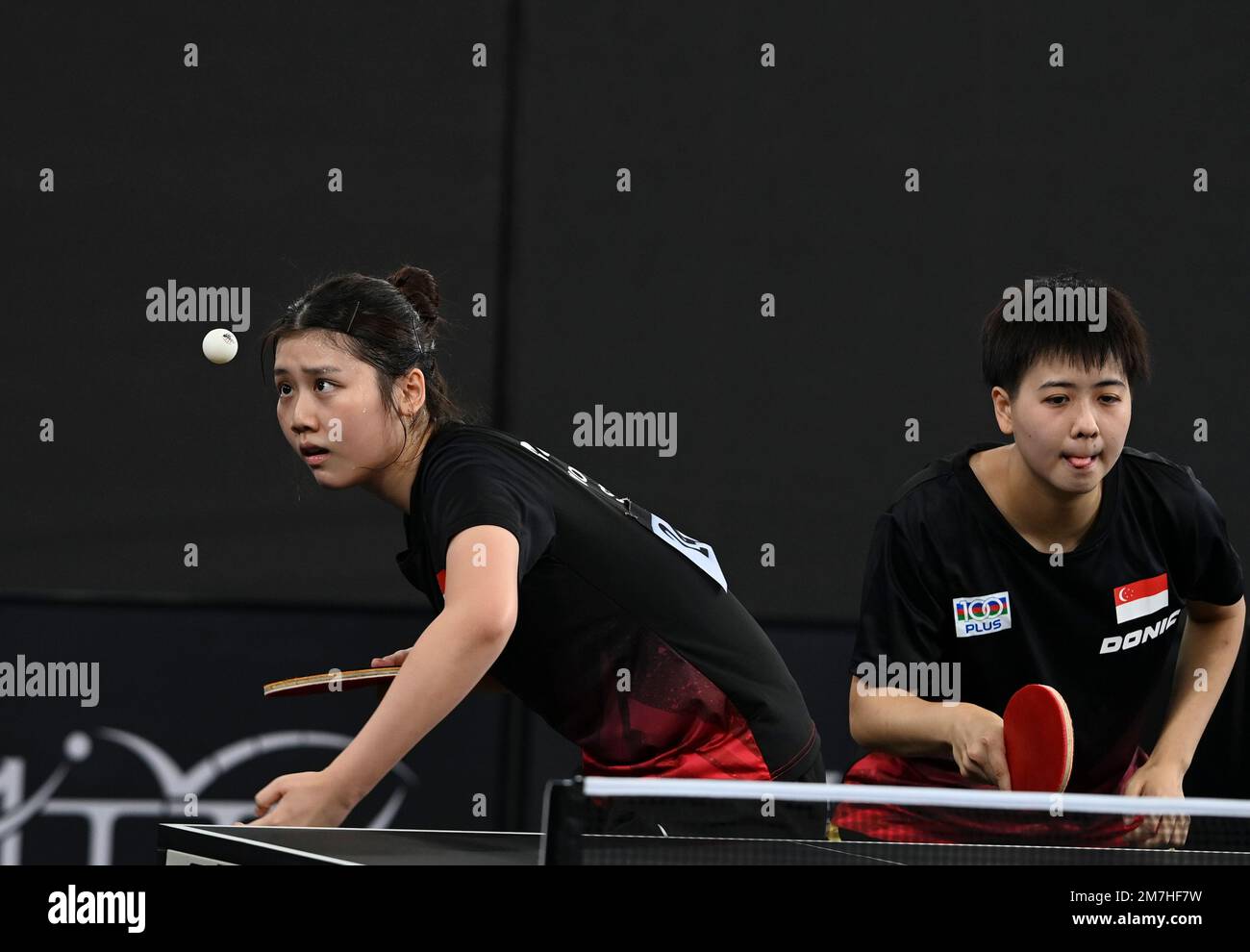 Doha, Qatar. 9th Jan, 2023. Goi Rui Xuan/Wong Xin Ru (L) of Singapore ...